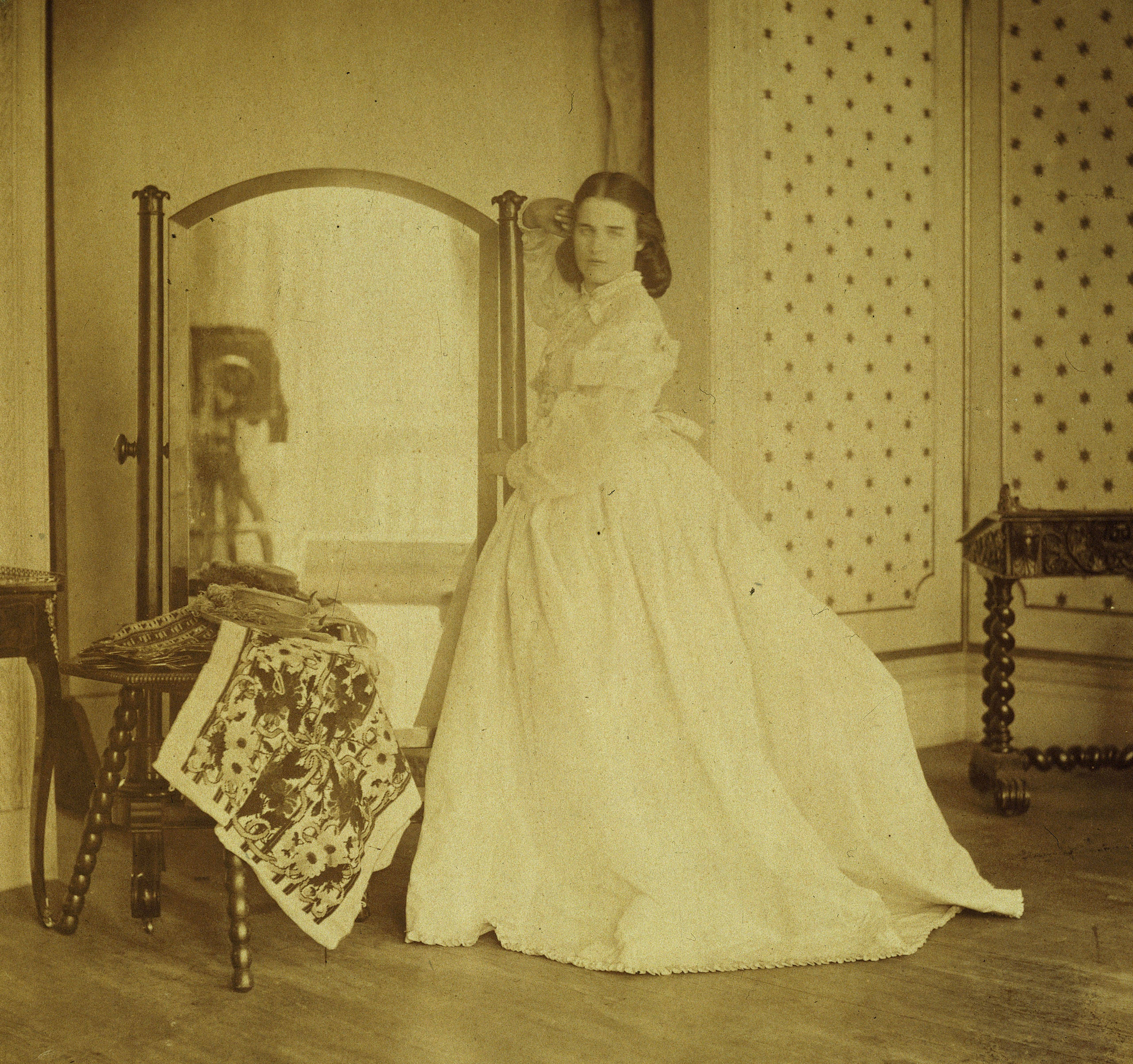 The Camera Exposed - Display at South Kensington · V&A