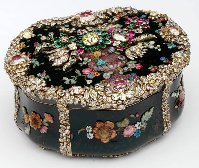 Gilbert Collection · V&A