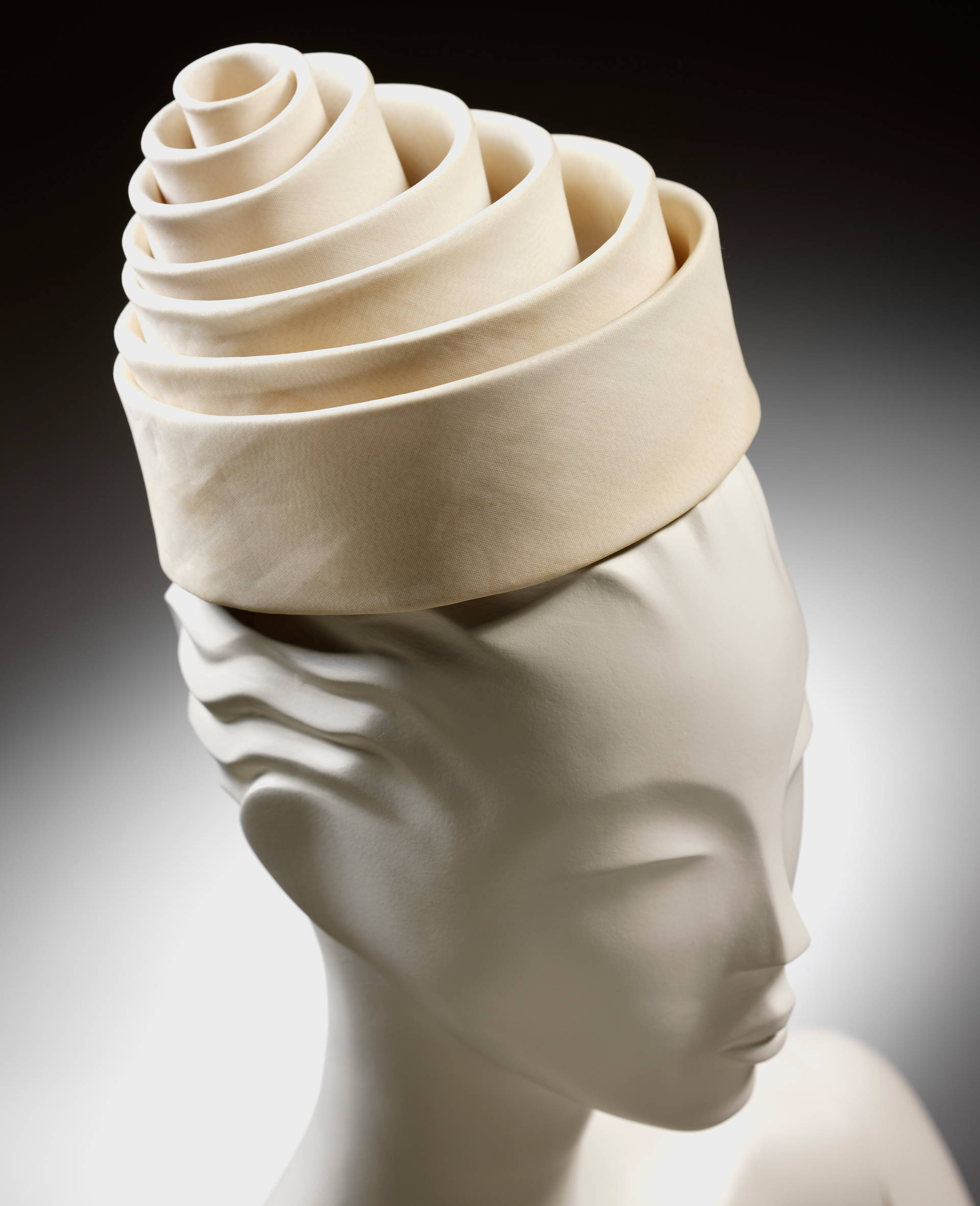 Cristóbal Balenciaga – Explore the Collections · V&A