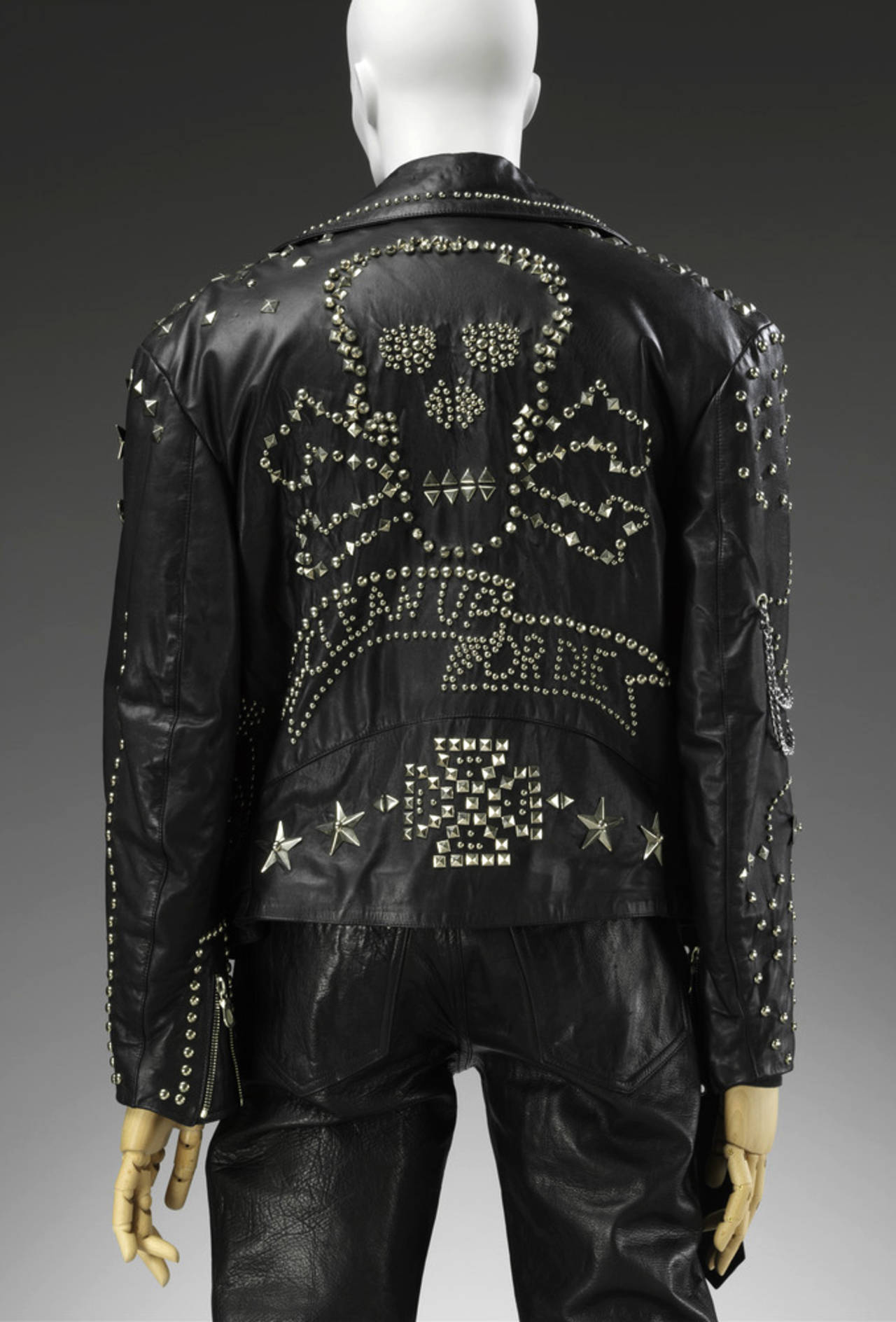 Fashioned from Nature - Exhibition at South Kensington · V&A