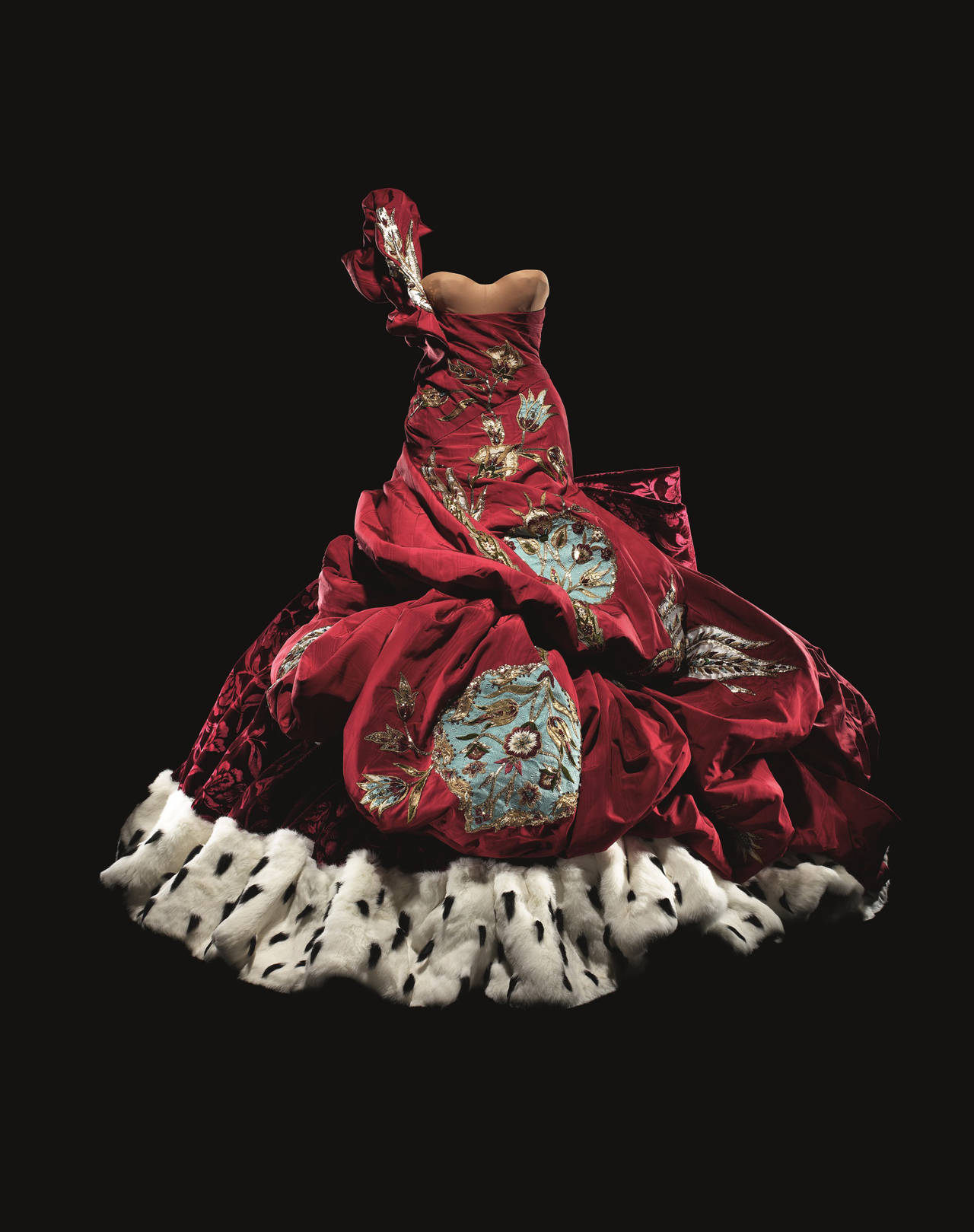 Christian Dior: Designer of Dreams - Exhibition at South Kensington · V&A