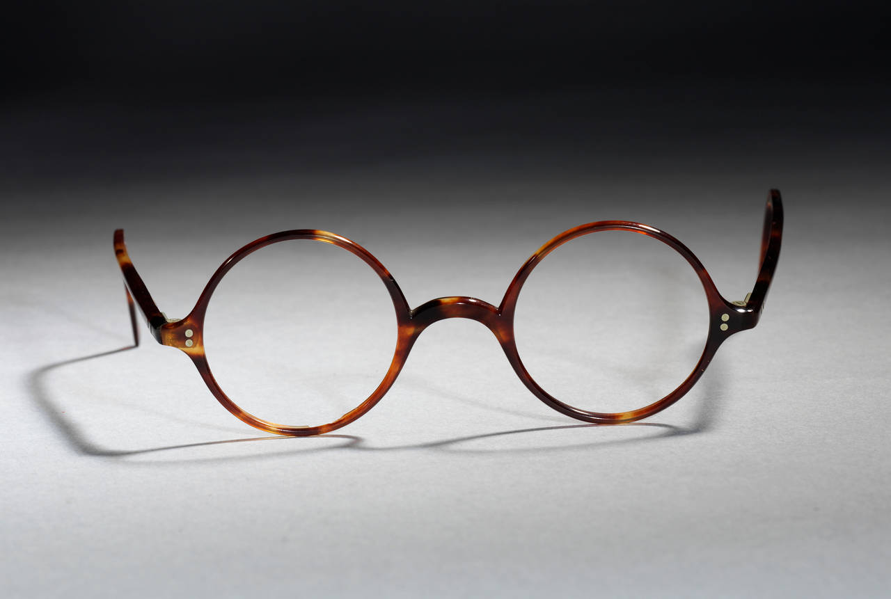 Glasses – Explore the Collections · V&A