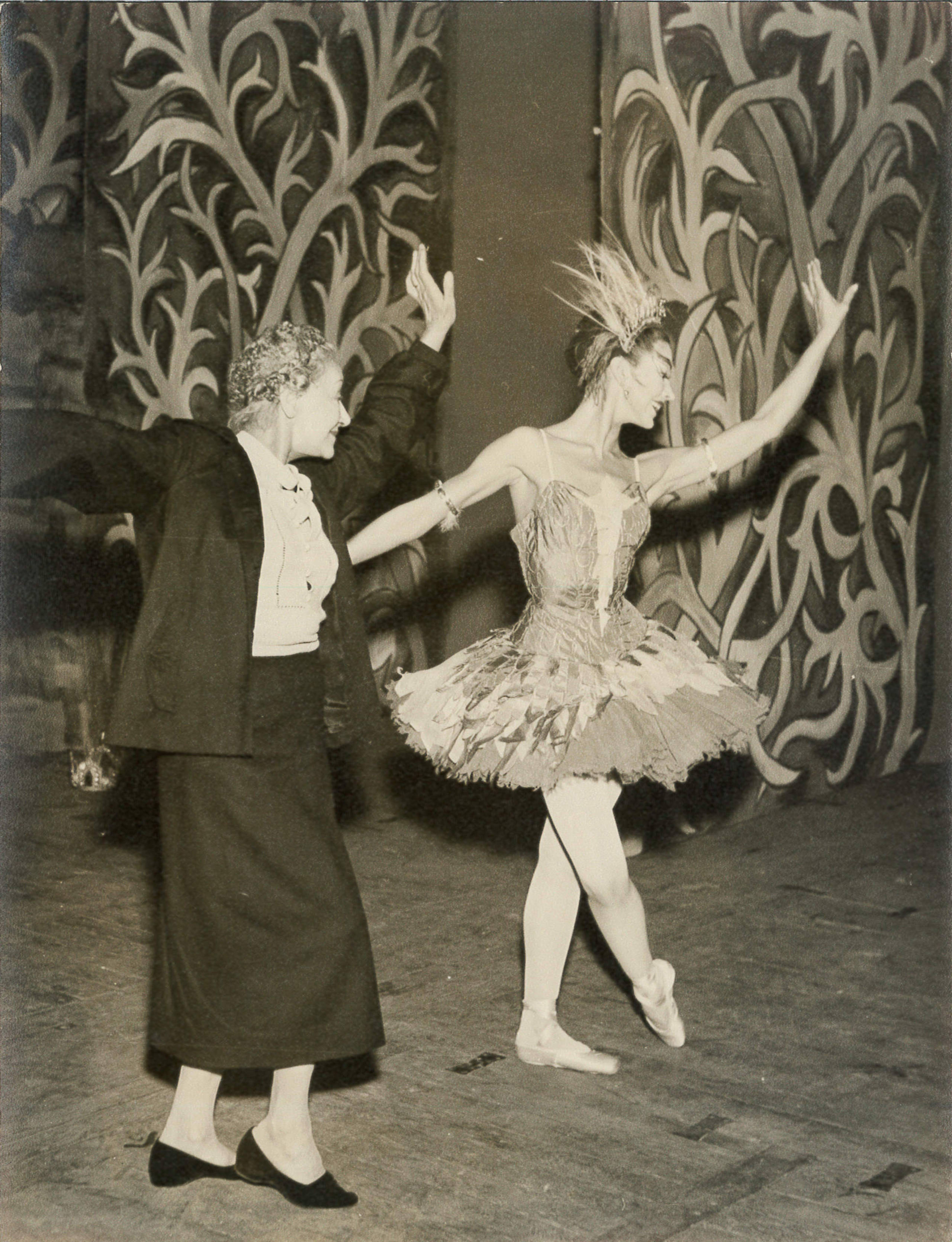 On Point: Royal Academy of Dance at 100 - Display · V&A