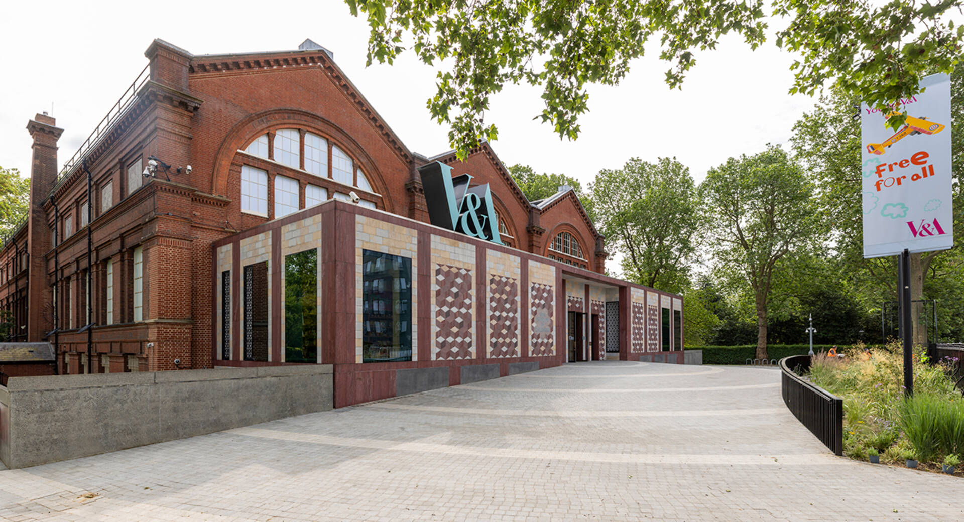 Young V&A – visual story · V&A