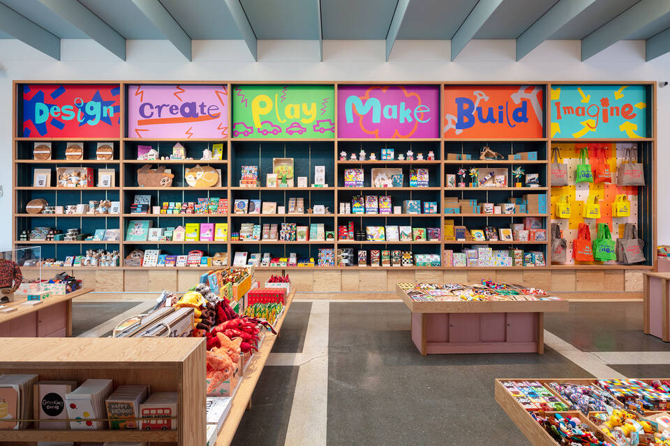 Young V&A – visual story · V&A