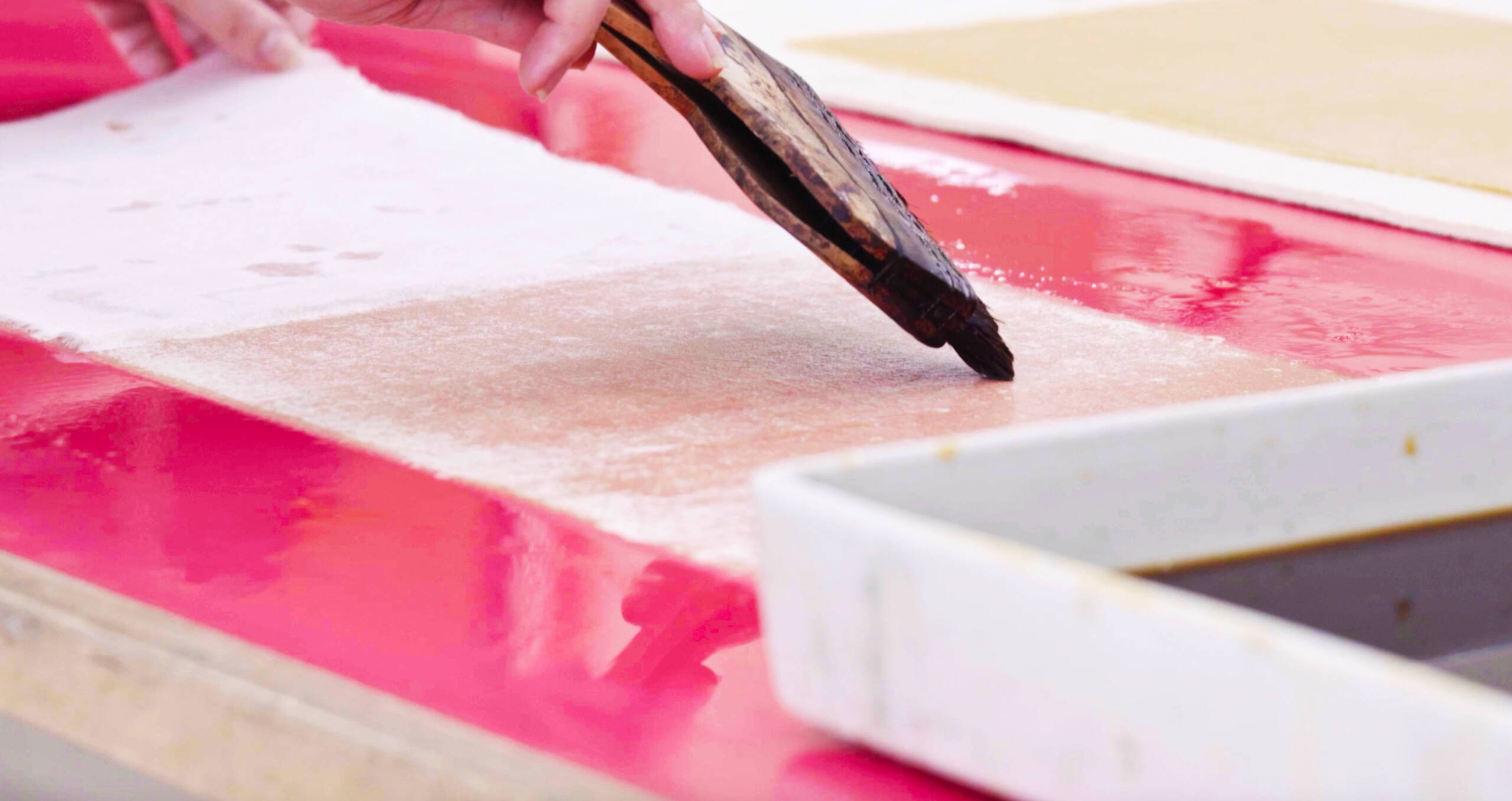 Dyeing Japanese handmade paper: ASMR · V&A