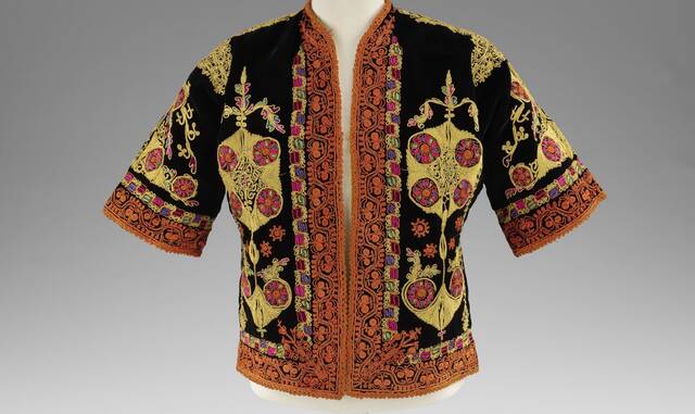 Uncovering the History of Colour in Palestinian Dress · Research ...